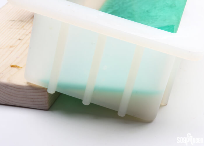 Neon Geometric Melt & Pour Soap Tutorial – Soap Queen